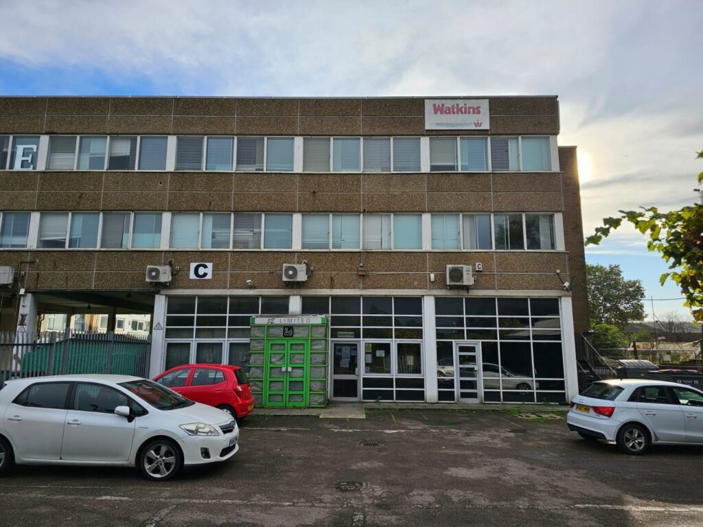 Office Space to Rent in Watkins House Pegamoid Rd, London, N18 2NG - 14,904 sq ft | LoopNet