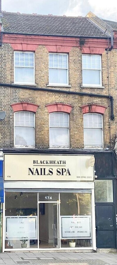 Retail Property for Sale in 174 Westcombe Hl, London, SE3 7DH - 1,456 ...