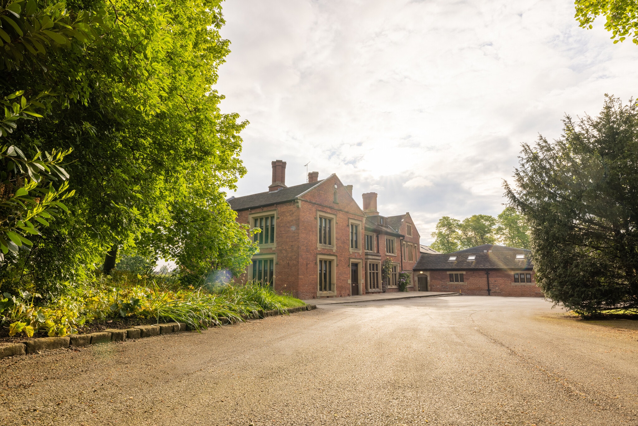 Coworking Space to Rent - Brookfield Court, 1 Selby Rd, Leeds, LS25 1NB ...