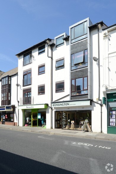 33a-33b Marmion Rd, Southsea, PO5 2AT - GBR