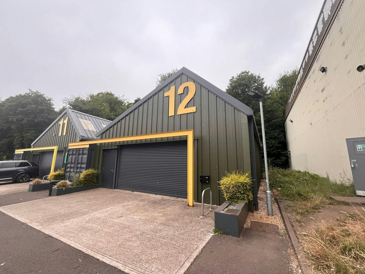 HQube, Bellfield Rd, High Wycombe, HP13 5GX | LoopNet
