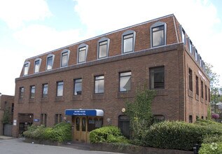 London St, Basingstoke RG21 7NJ - Vita House | LoopNet UK