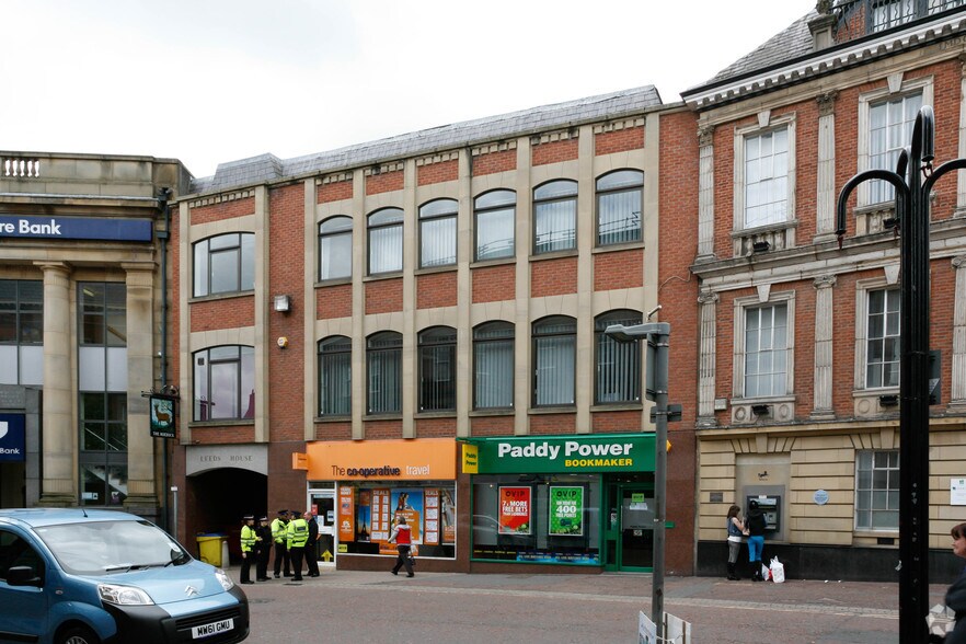 11A Yorkshire St, Rochdale OL16 1BL - Leeds House | LoopNet UK