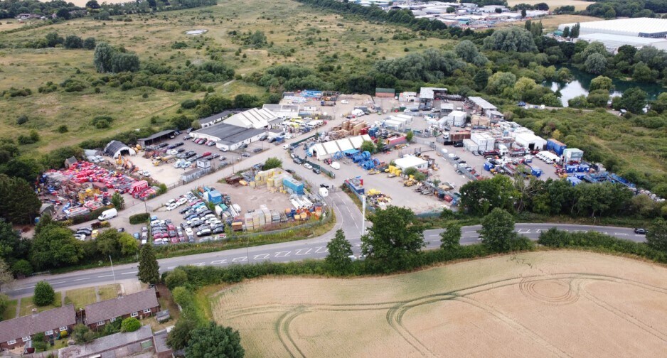 Smallford Ln, St Albans, AL4 0SA | LoopNet UK