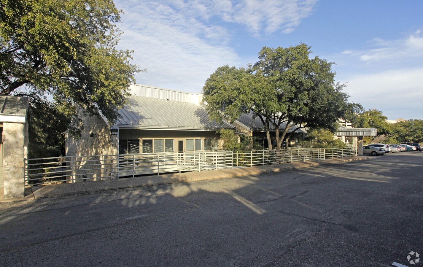 1221 W Ben White Blvd, Austin, TX 78704 | LoopNet UK