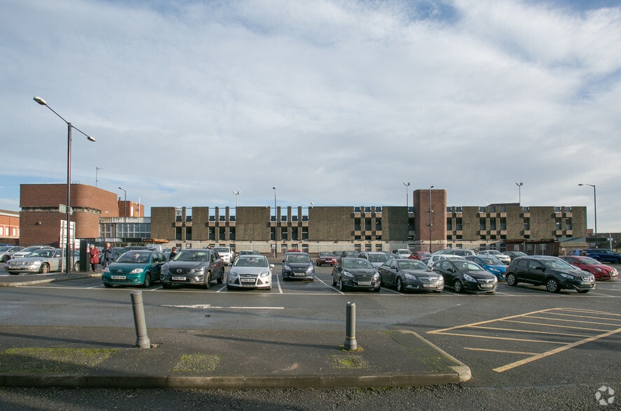 Stockwell Gate, Mansfield, NG18 1LG - Retail for Lease | LoopNet UK