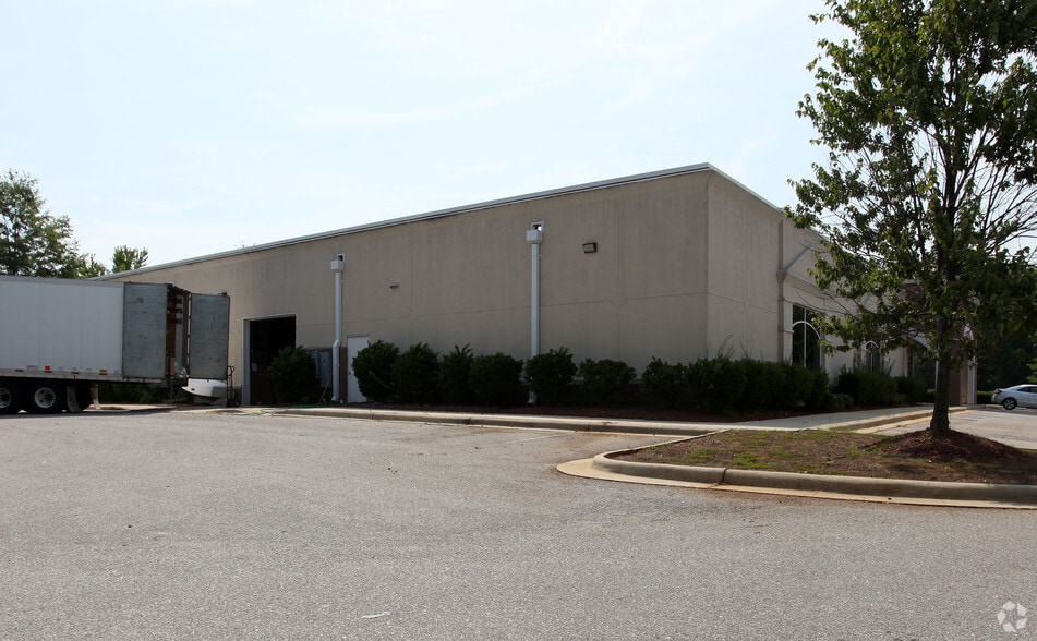 6480 Tryon Rd, Cary, NC 27518 - USA