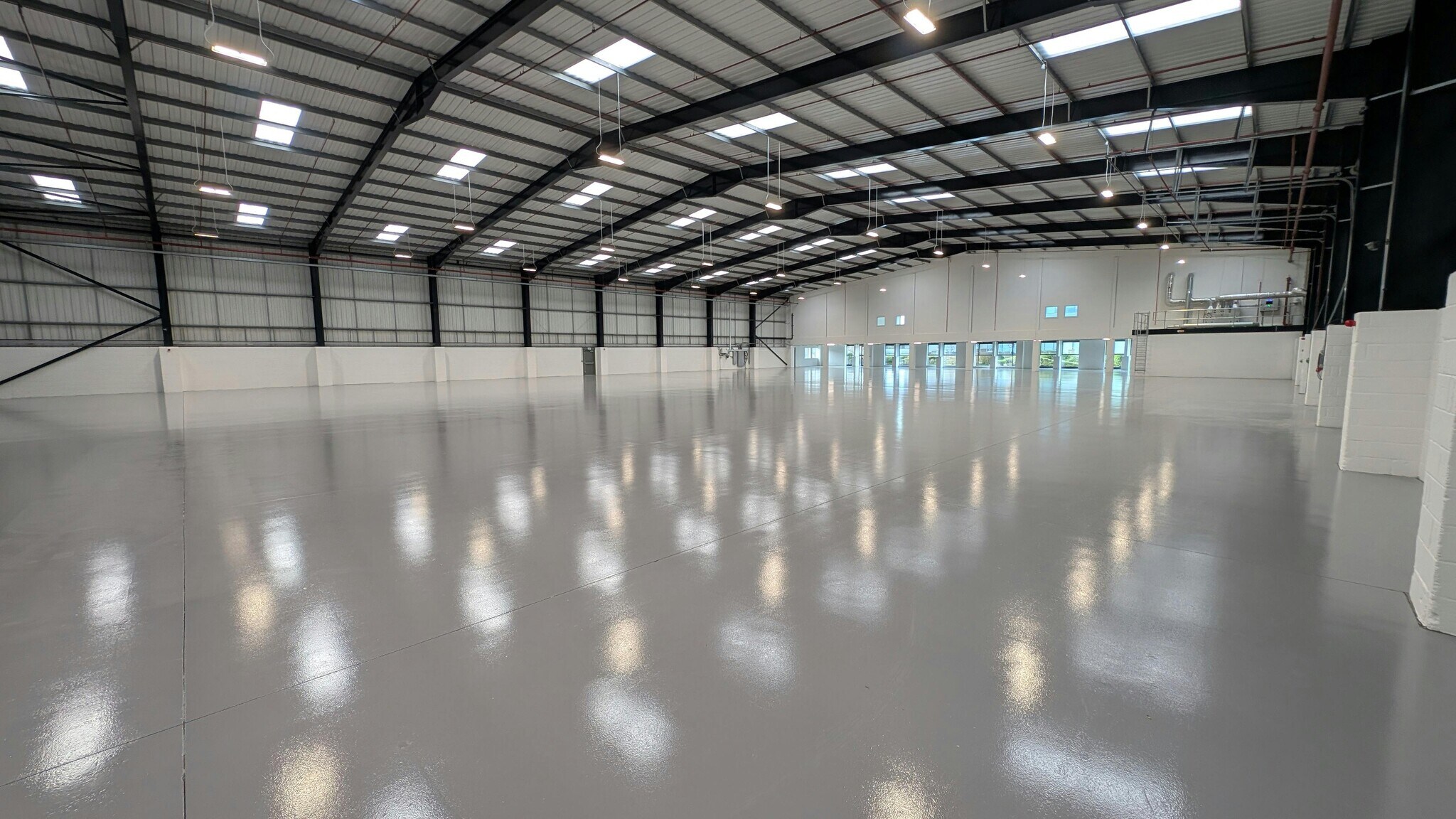 Industrial Space to Rent - Kites Croft Business Park, Fareham, PO14 4LW ...