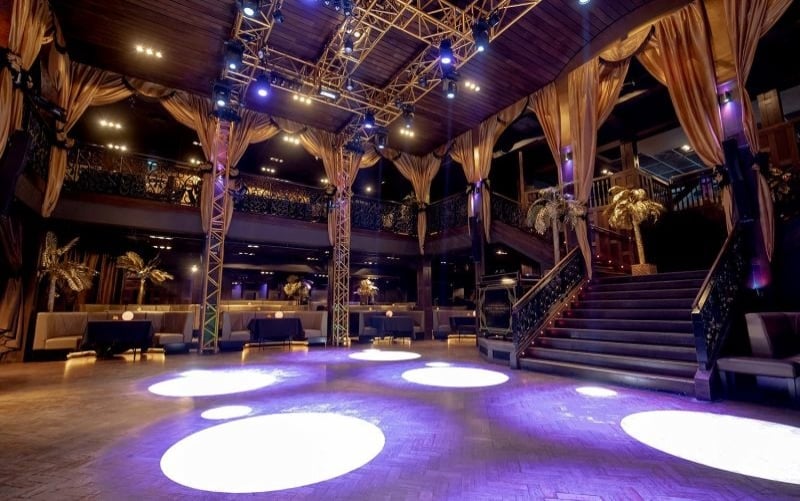 8 Victoria Embankment, London WC2R 2AB - Retail for Sale | LoopNet UK