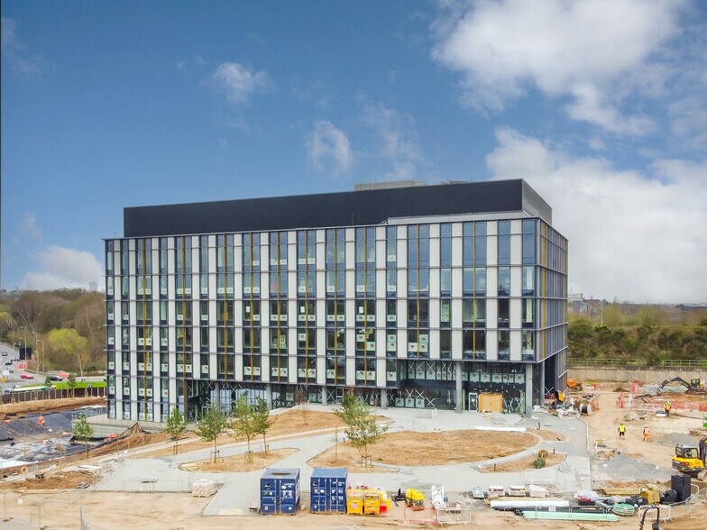 Industrial Space to Rent - Unit 5, Leeds Valley Park, Leeds, LS10 1AB ...