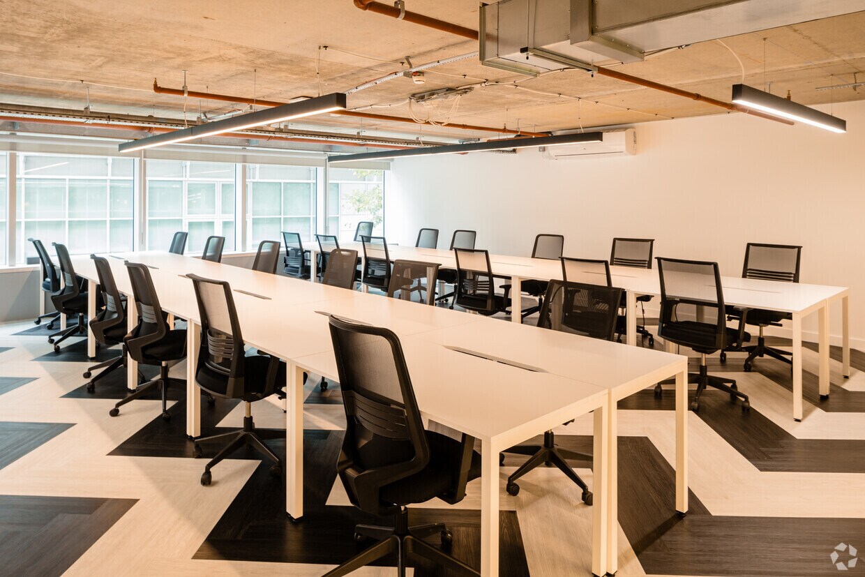 191 Wood Ln, London, W12 7FP - Huckletree White City at MediaWorks ...
