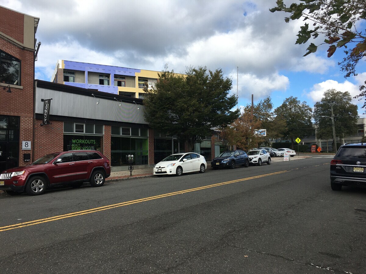 4 Lackawanna Plaza, Montclair 07042 | LoopNet UK