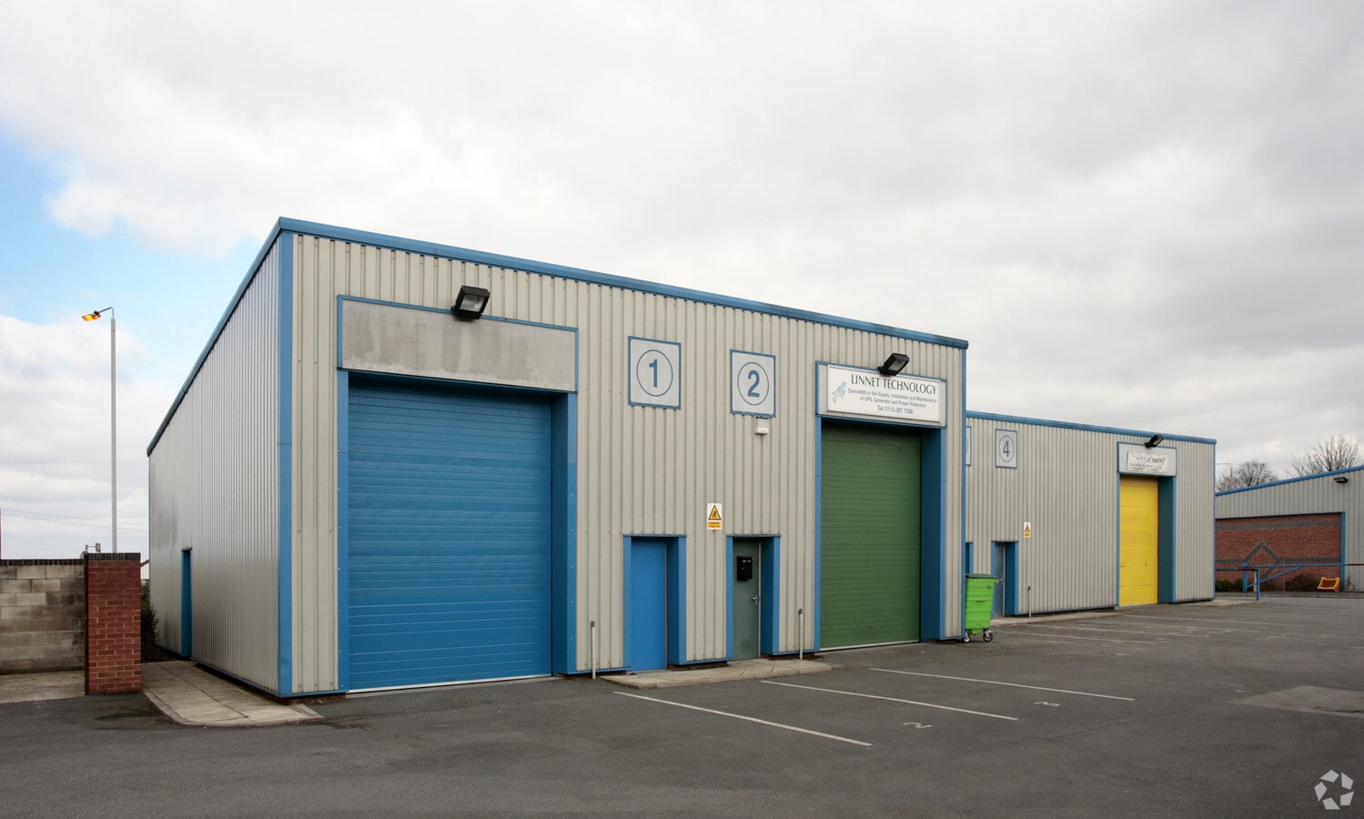 Pit Ln, Leeds, LS25 4BU | LoopNet UK