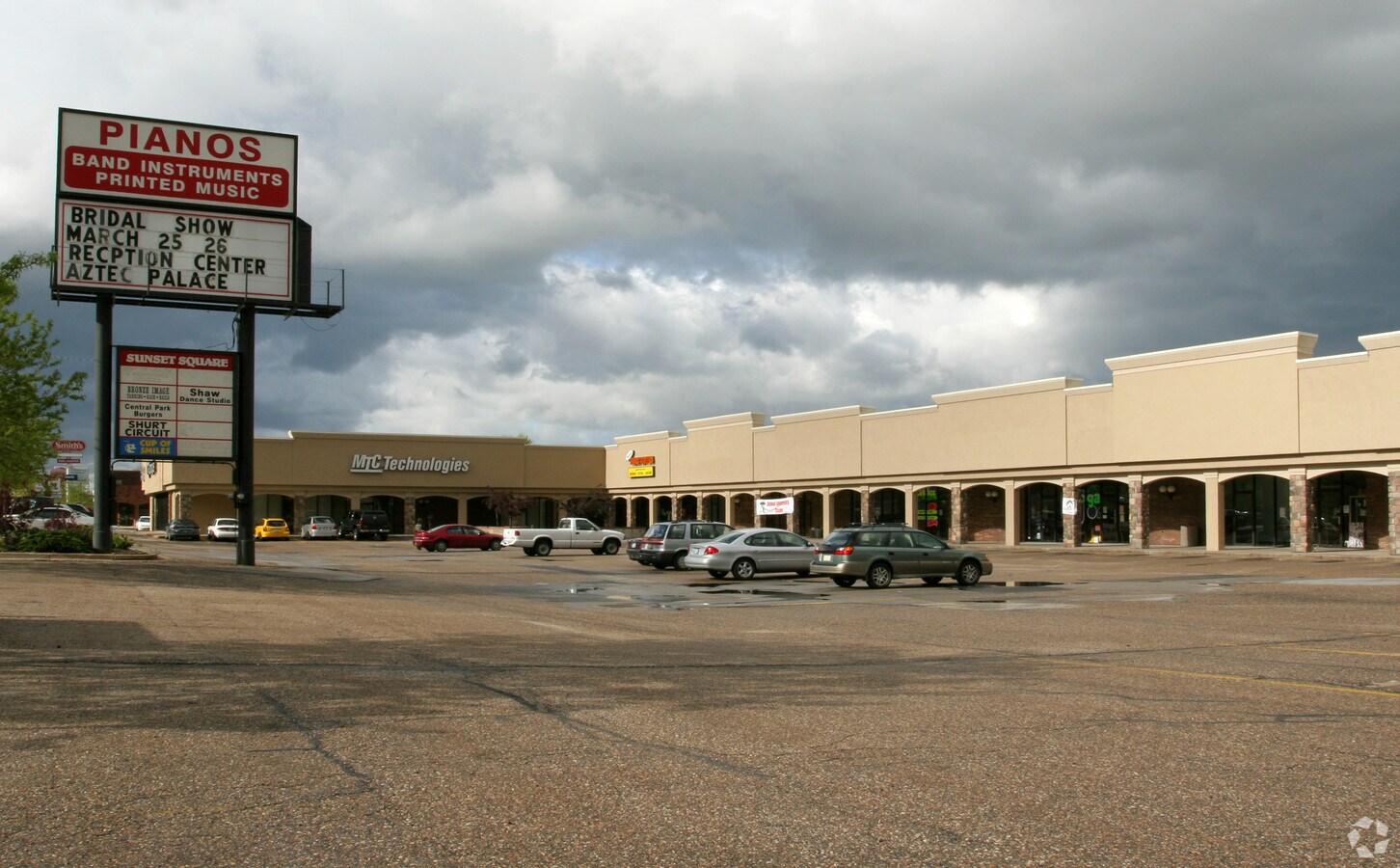 2465 N Main St, Sunset 84015 - Sunset Square Shopping Center | LoopNet UK