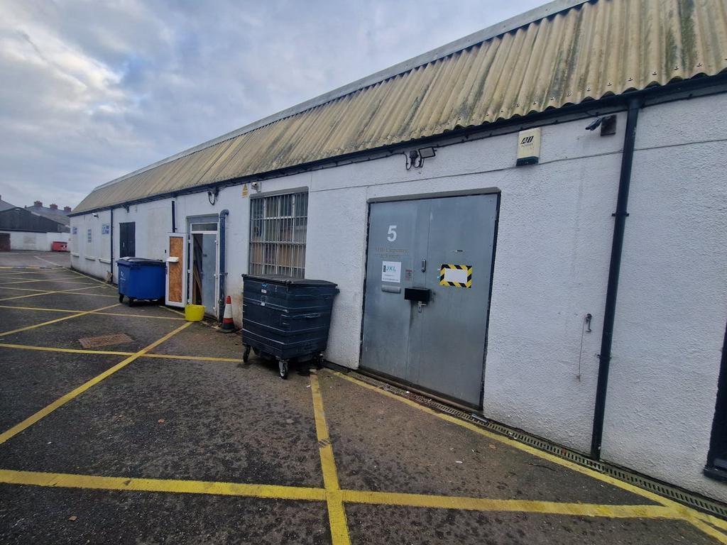 Brockhampton Ln, Havant, PO9 1JB - GBR