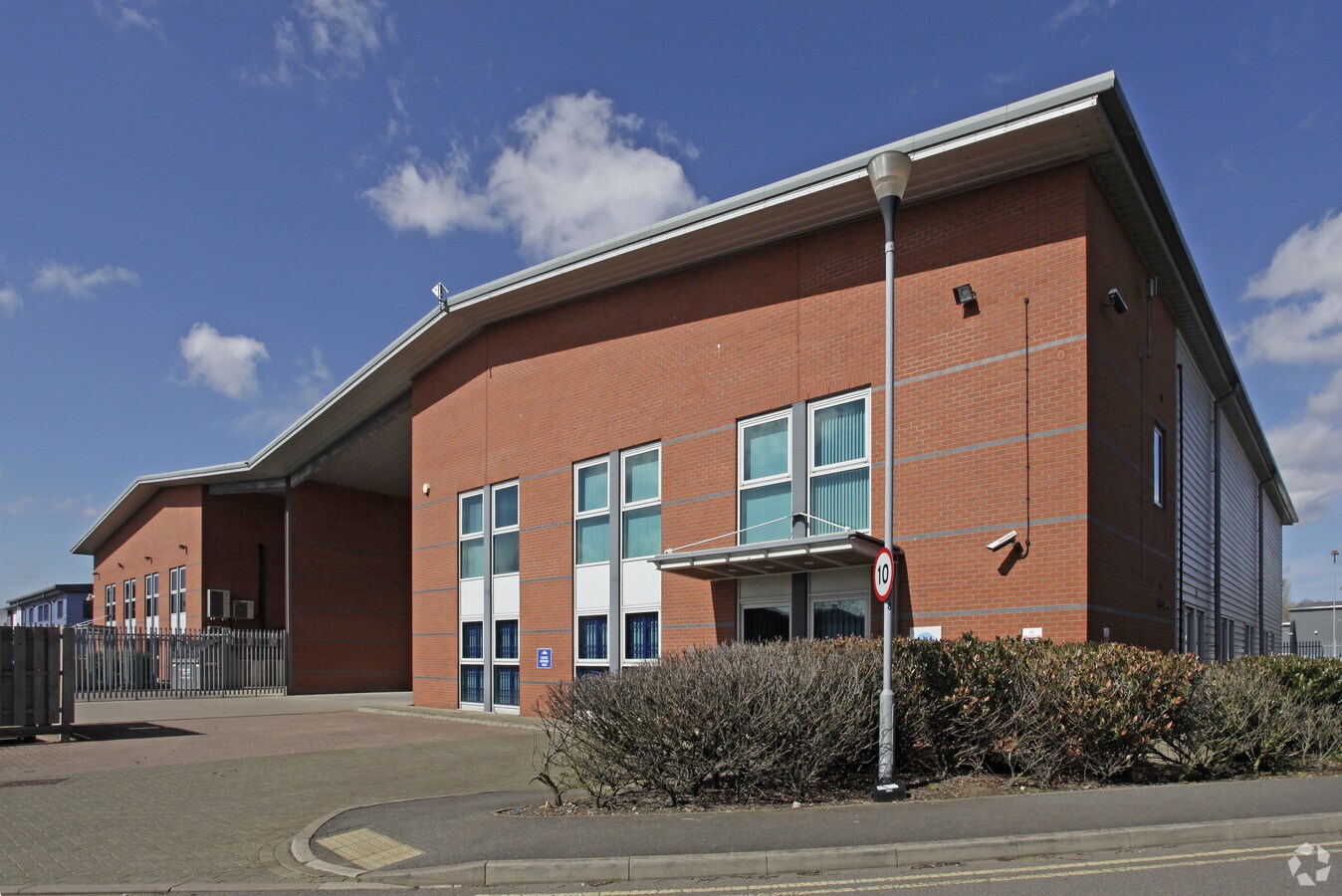 Lenton Ln, Nottingham, NG7 2PX | LoopNet UK