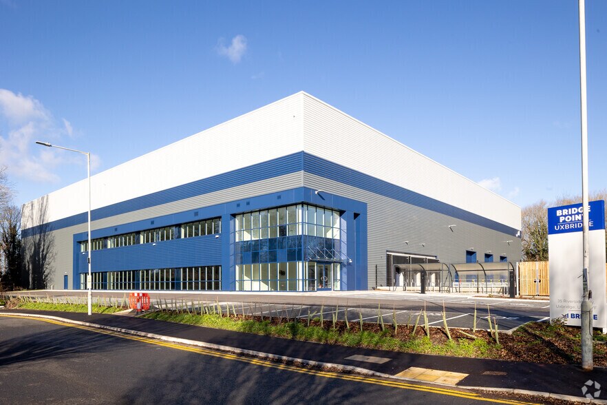 Riverside Way, Uxbridge, UB8 2YF - GBR