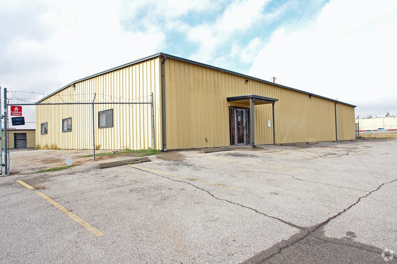 1035 Pendale Rd, El Paso, TX 79907 - USA