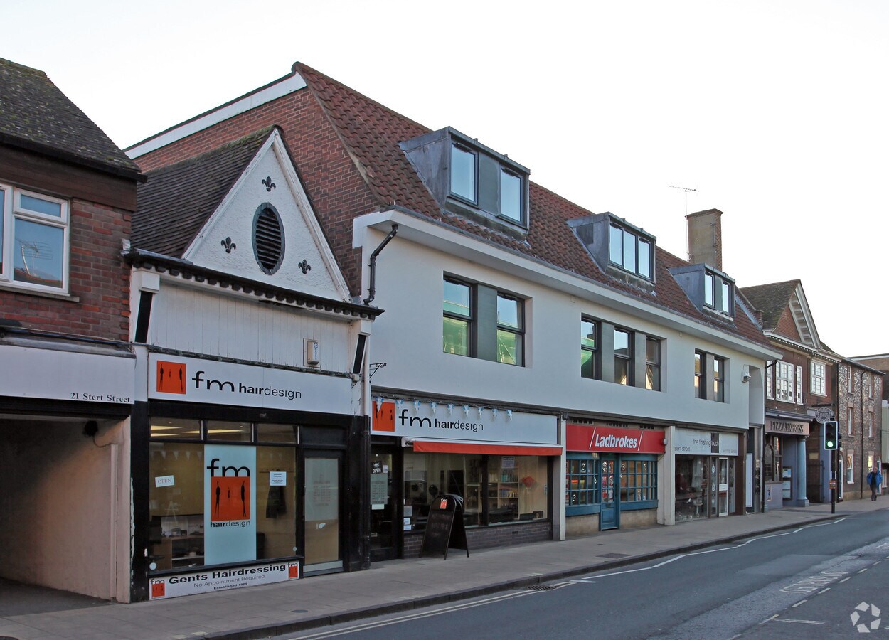11-19 Stert St, Abingdon, OX14 3JF - Abbey House - Retail / Storefront ...