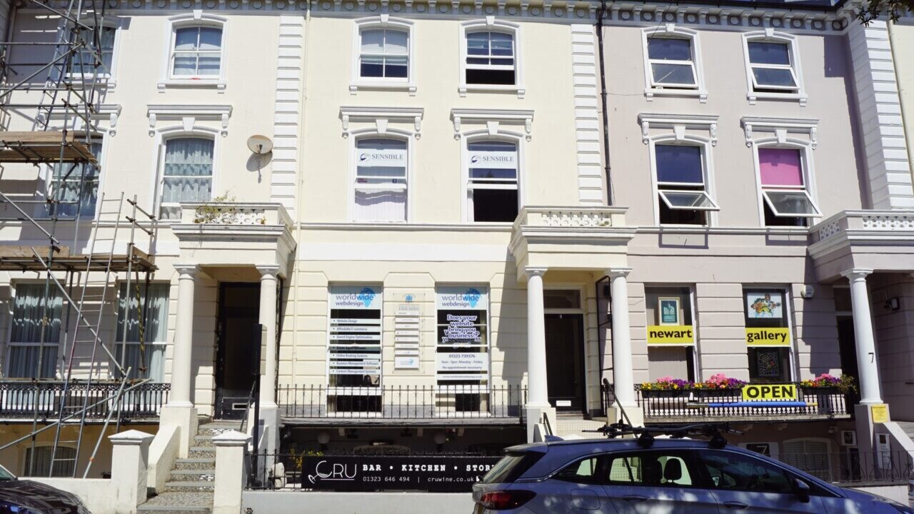 5-6 Hyde Gdns, Eastbourne, BN21 4PN | LoopNet