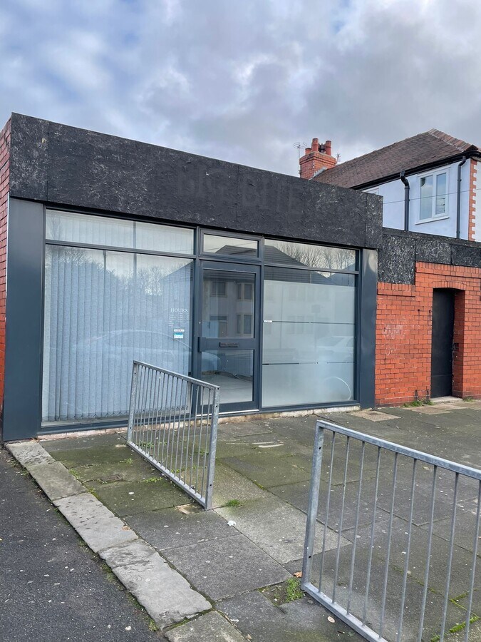 388 Vicarage Ln, Blackpool, FY4 4LP - GBR