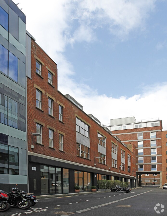 1-5 Maple Pl, London, W1T 4BB - GBR