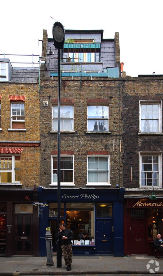 25 Monmouth St, London, WC2H 9DD - GBR
