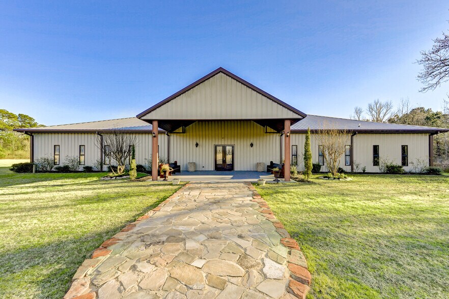 13705 FM 2432 Rd, Willis 77378 | LoopNet UK