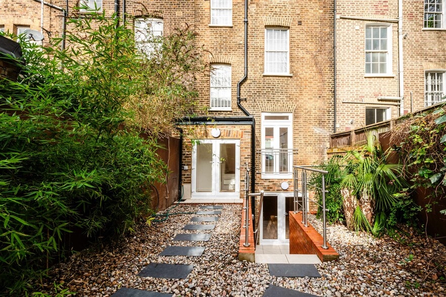 47 Barnsbury St, London, N1 1TP - Retail for Sale | LoopNet UK