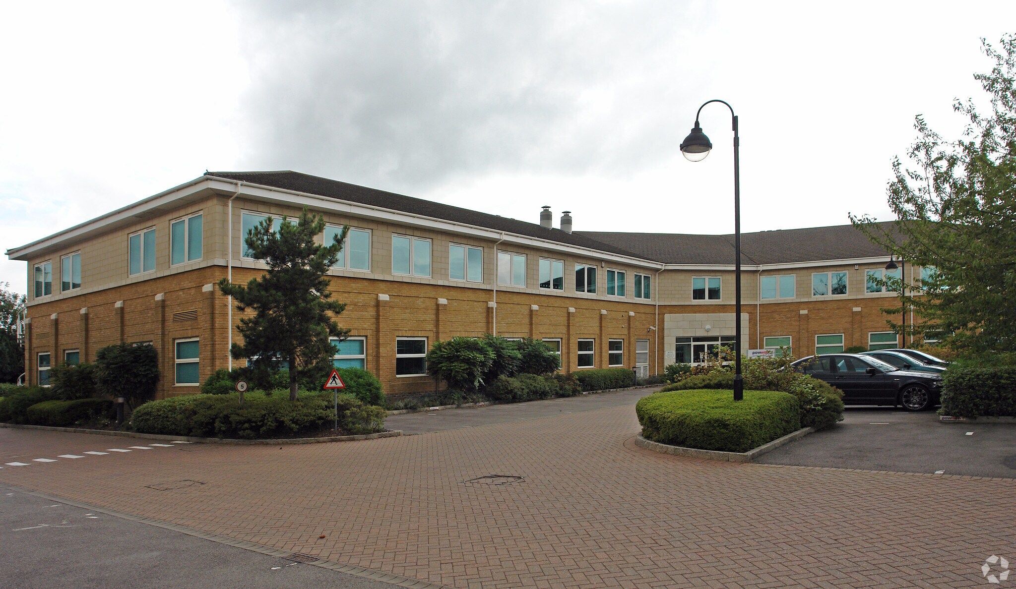 4050 John Smith Dr, Oxford OX4 2JY | LoopNet.co.uk