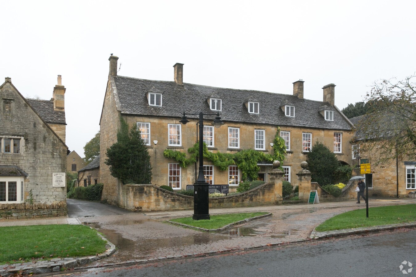 42 High St, Broadway, WR12 7DT - GBR