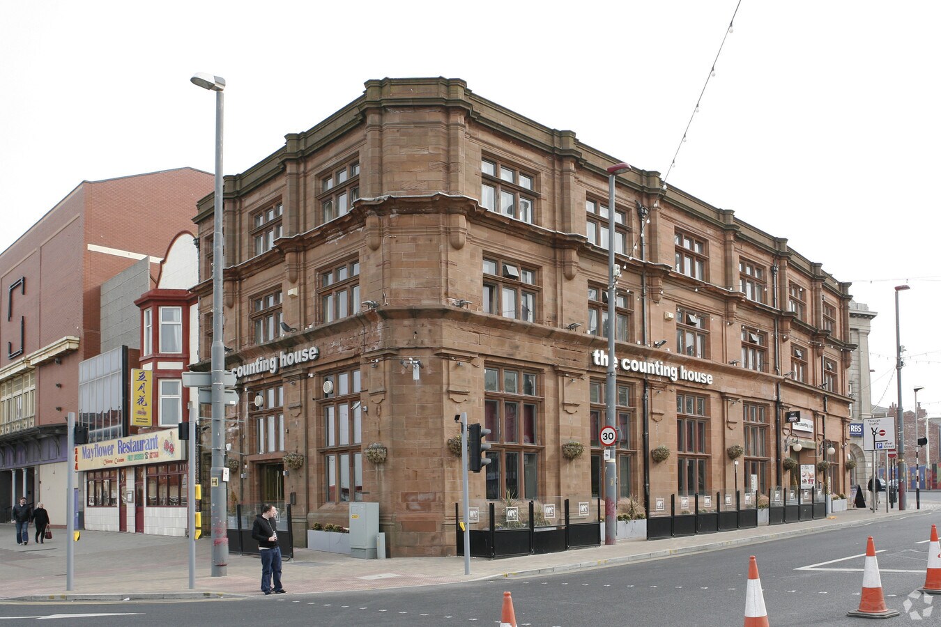 10 Talbot Sq, Blackpool FY1 1NG | LoopNet UK
