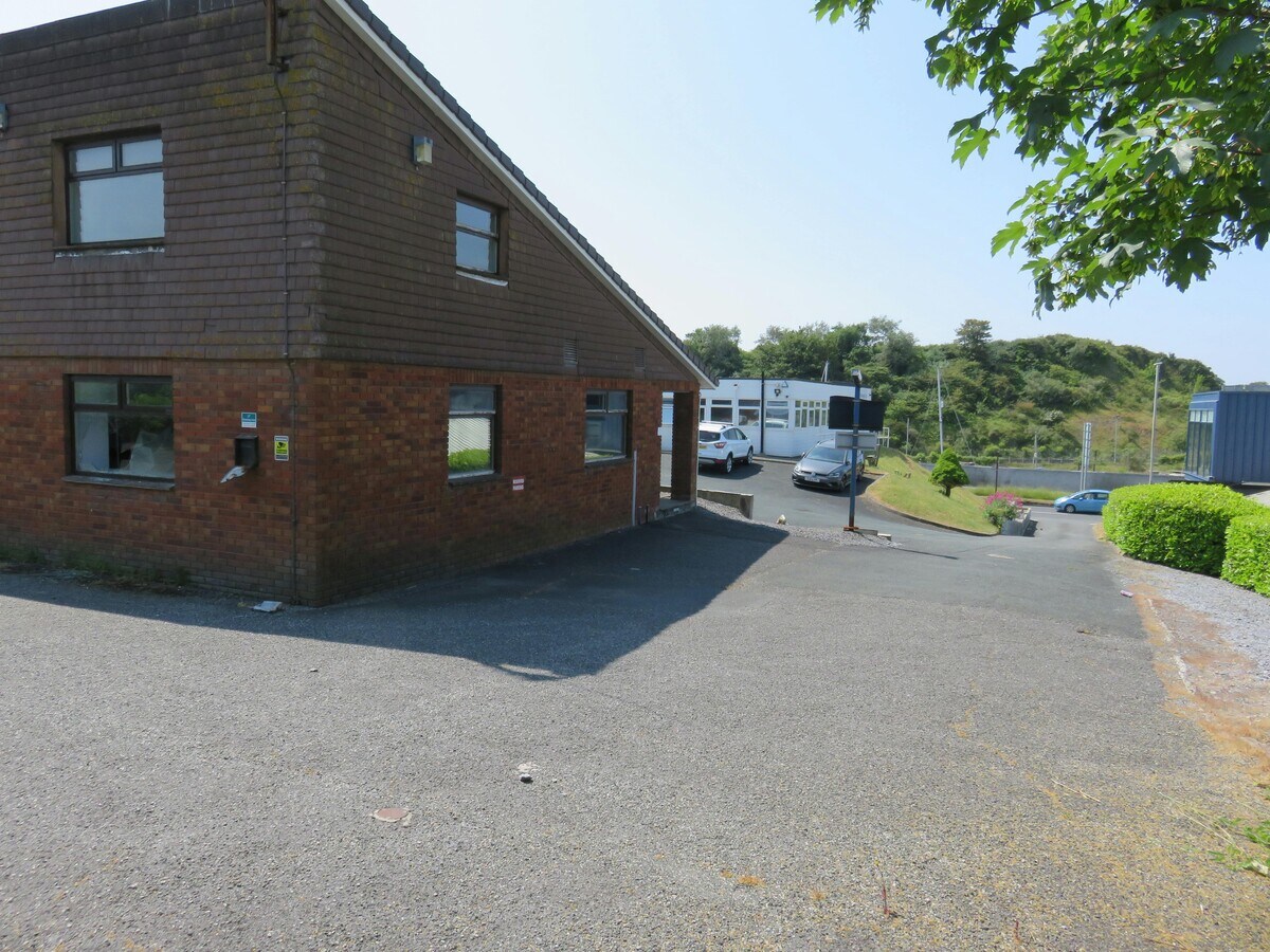 15 Billacombe Rd, Plymouth PL9 7HX - Office for Sale | LoopNet UK