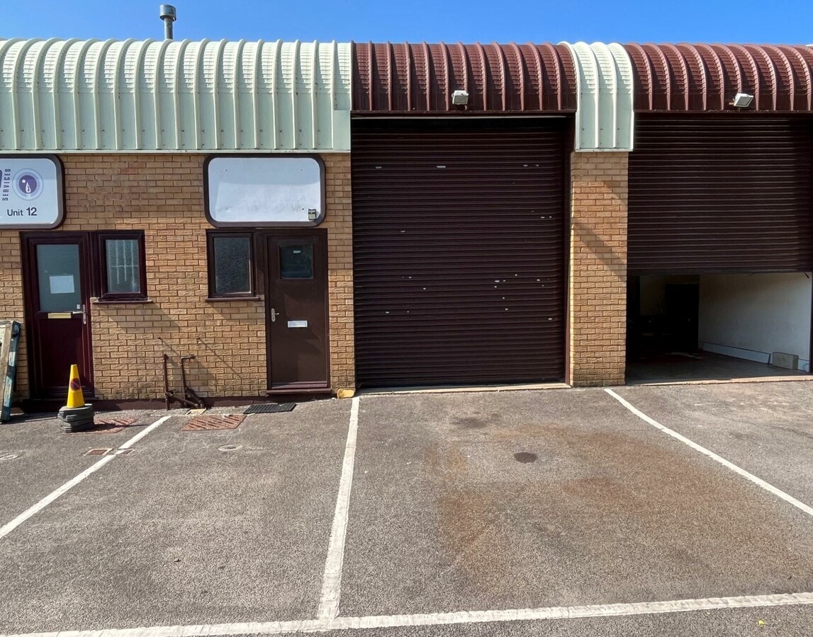 Wilverley Rd, Christchurch, BH23 3RU - GBR