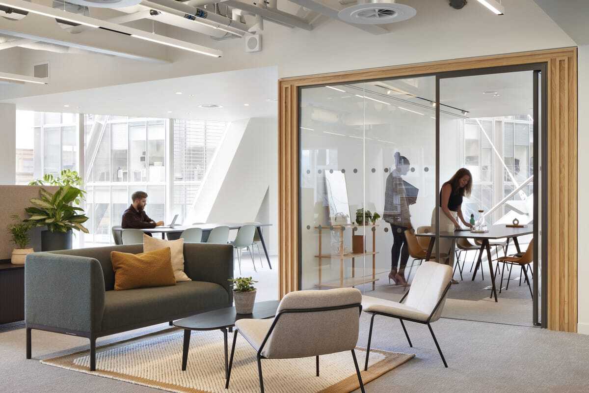 Retail Space to Rent in 201 Bishopsgate, London, EC2M 3AE - 707 sq ft ...