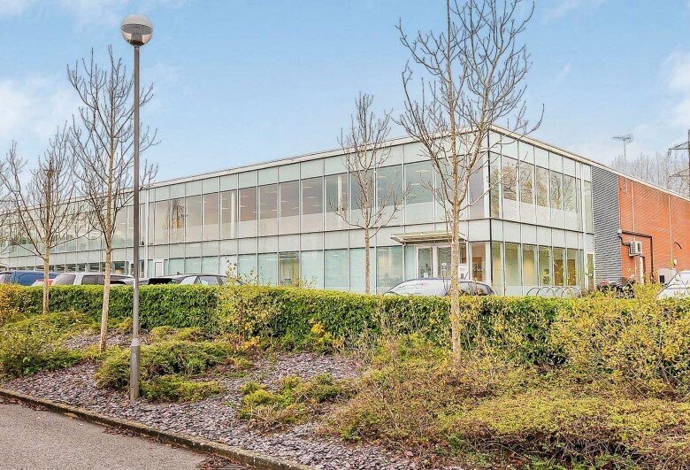 Centennial Ave, Elstree, WD6 3TJ | LoopNet