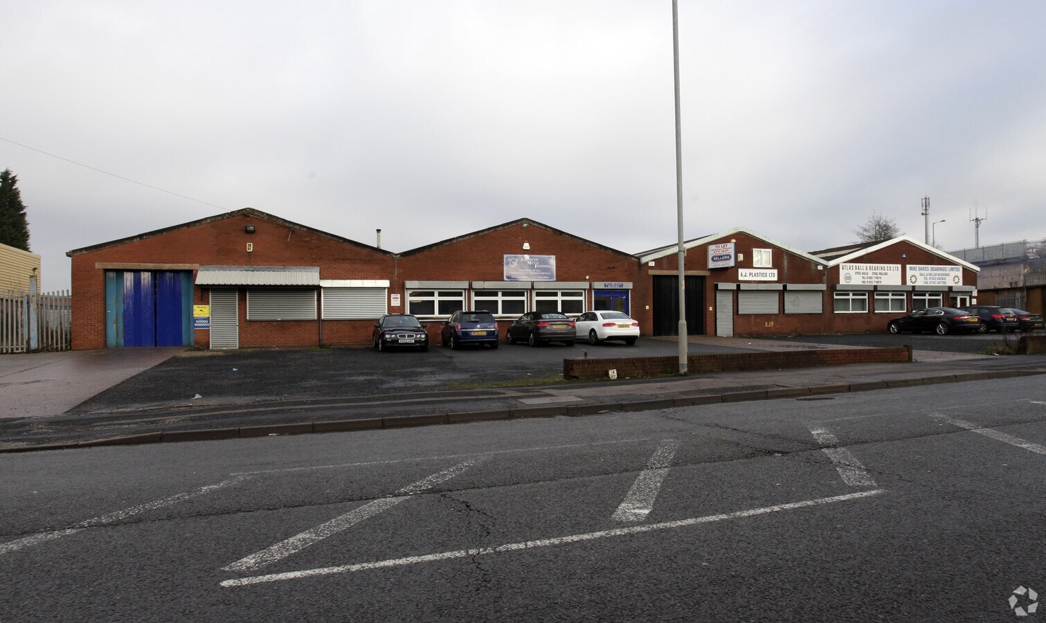 Leamore Ln, Walsall WS2 7DE | LoopNet UK