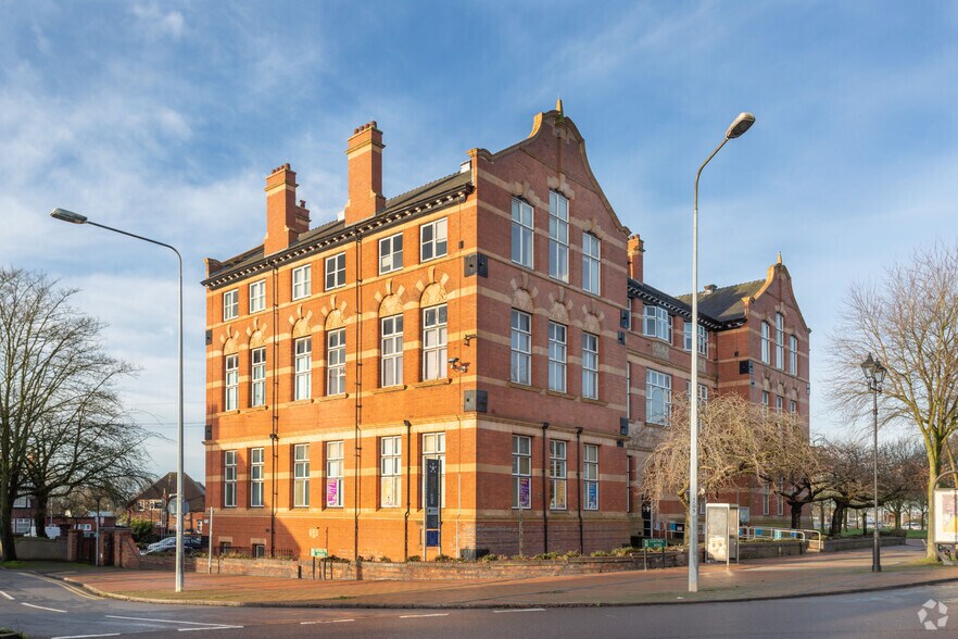 Sutherland Institute, Lightwood Rd, Stoke On Trent, ST3 4HY | LoopNet UK