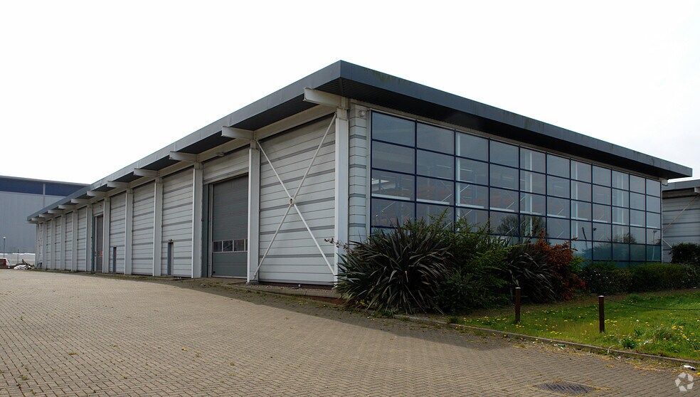 Gardiners Ln S, Basildon, SS14 3AP | LoopNet UK