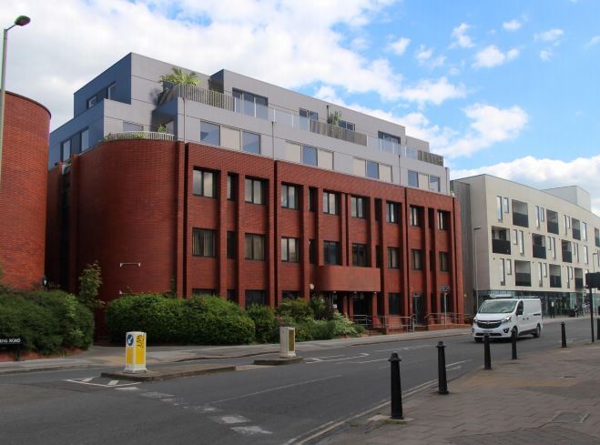 244 Barns Rd, Oxford, OX4 3RQ | LoopNet UK