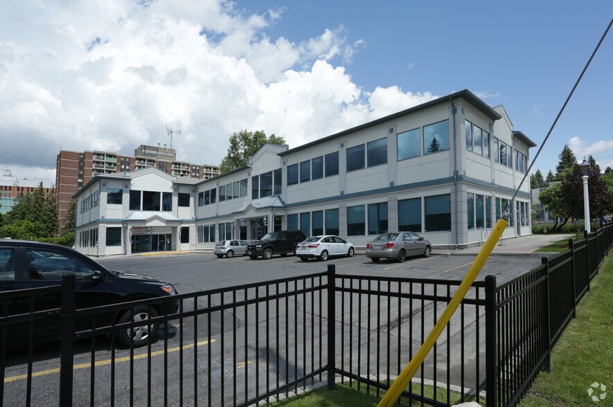 745 Montreal Rd, Ottawa K1K 0S9 - Office for Rent | LoopNet UK