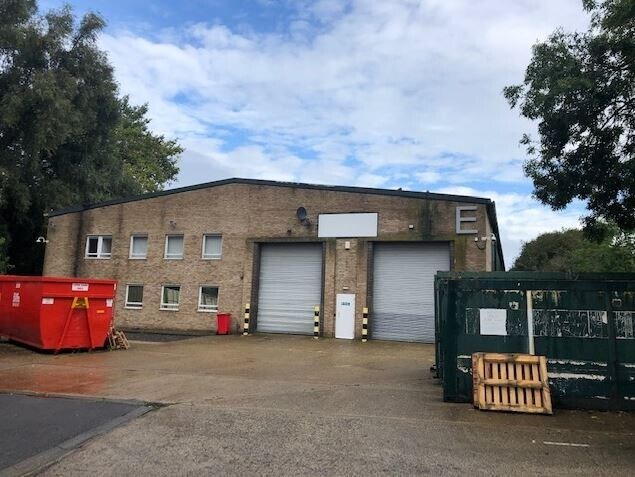 45 Riverside Way, Uxbridge UB8 2YF | LoopNet UK