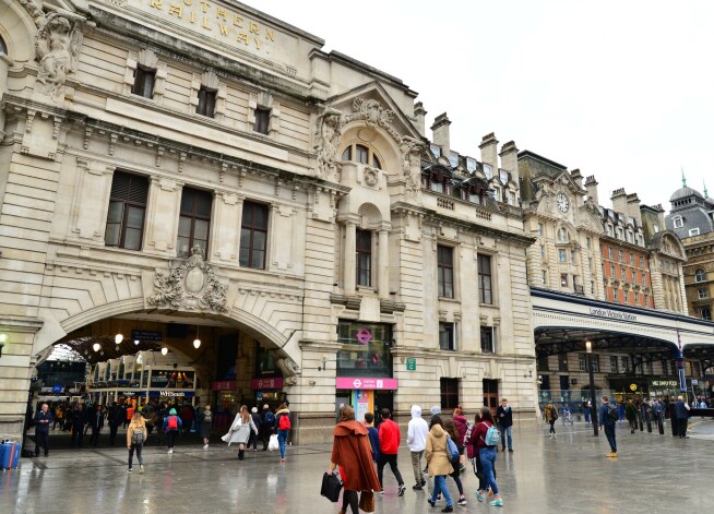 Terminus Pl, London, SW1E 5ND - Victoria Railway Station | LoopNet UK