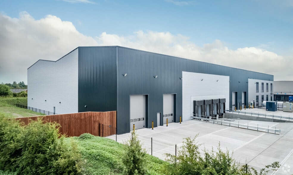 Lyncastle Rd, Warrington WA4 4SN | LoopNet UK