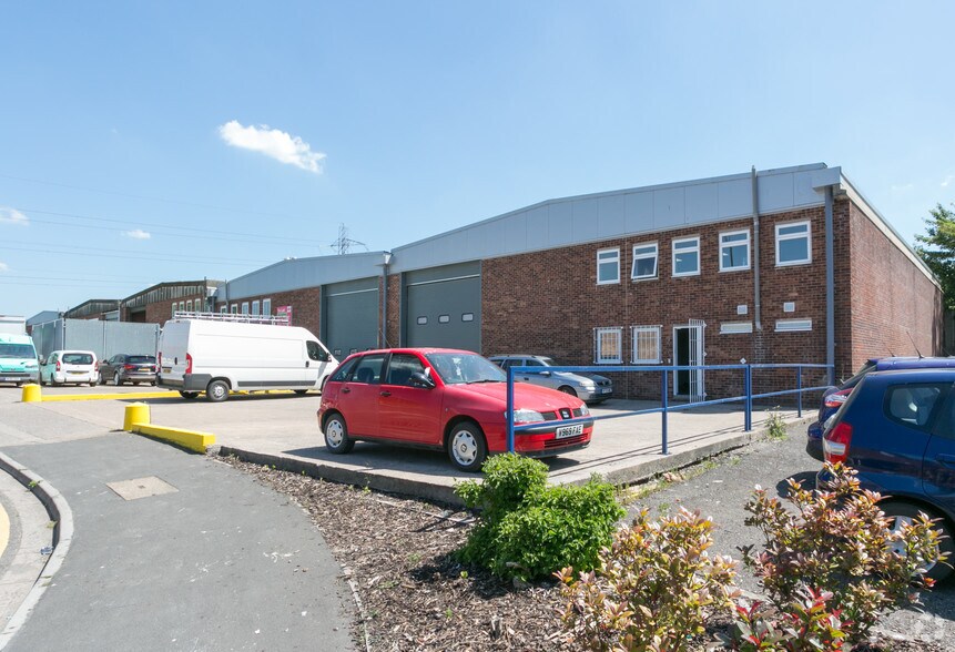 Eldon Way, Bristol, BS4 3QQ - GBR