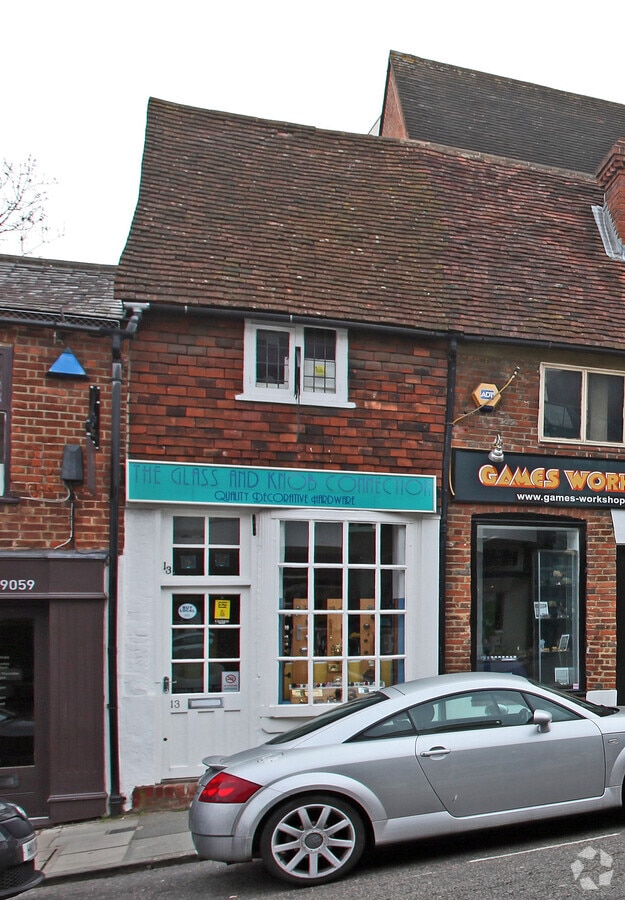 Retail Property for Sale in 13 Tunsgate, Guildford, GU1 3QT - 682 sq ft ...