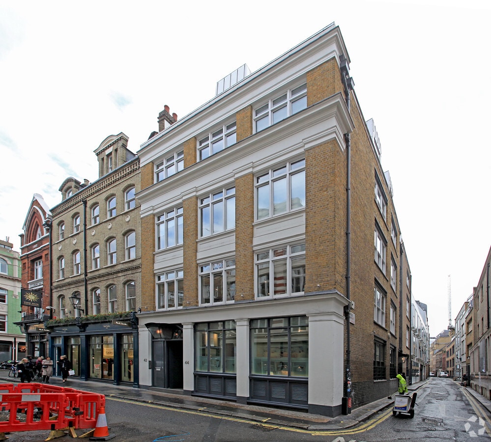 42-44 Beak St, London, W1F 9RH - GBR