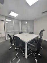 25-27 Castle Gate, Nottingham NG1 7AR - St Nicholas Court | LoopNet UK