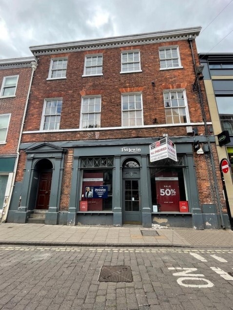 3 St Sampsons Sq, York, YO1 8RL - Retail / Storefront for Sale - 3,104 ...