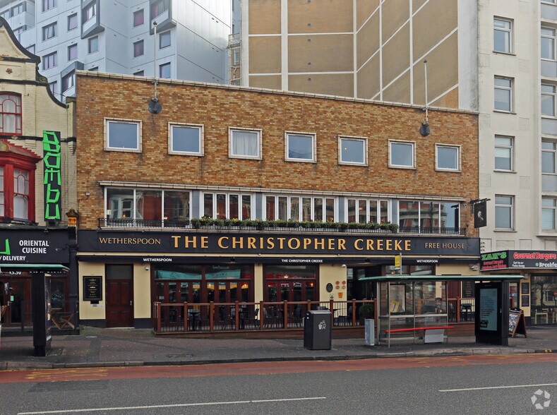 2 Holdenhurst Rd, Bournemouth, BH8 8AD - The Christopher Creeke ...